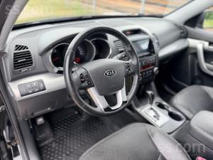 Melns Kia Sorento 2011 Rīga, ar dzinēja tilpumu 2.20 L un nobraukumu 197 tūkst. km par 8995 €, foto 12 vietnē AUTOMOTO.COM.LV