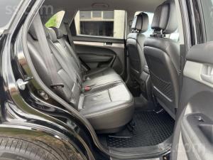 Melns Kia Sorento 2011 Rīga, ar dzinēja tilpumu 2.20 L un nobraukumu 197 tūkst. km par 8995 €, foto 18 vietnē AUTOMOTO.COM.LV