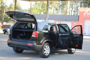 Melns Kia Sorento 2011 Rīga, ar dzinēja tilpumu 2.20 L un nobraukumu 238 tūkst. km par 5690 €, foto 8 vietnē AUTOMOTO.COM.LV