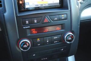 Melns Kia Sorento 2011 Rīga, ar dzinēja tilpumu 2.20 L un nobraukumu 238 tūkst. km par 5690 €, foto 28 vietnē AUTOMOTO.COM.LV