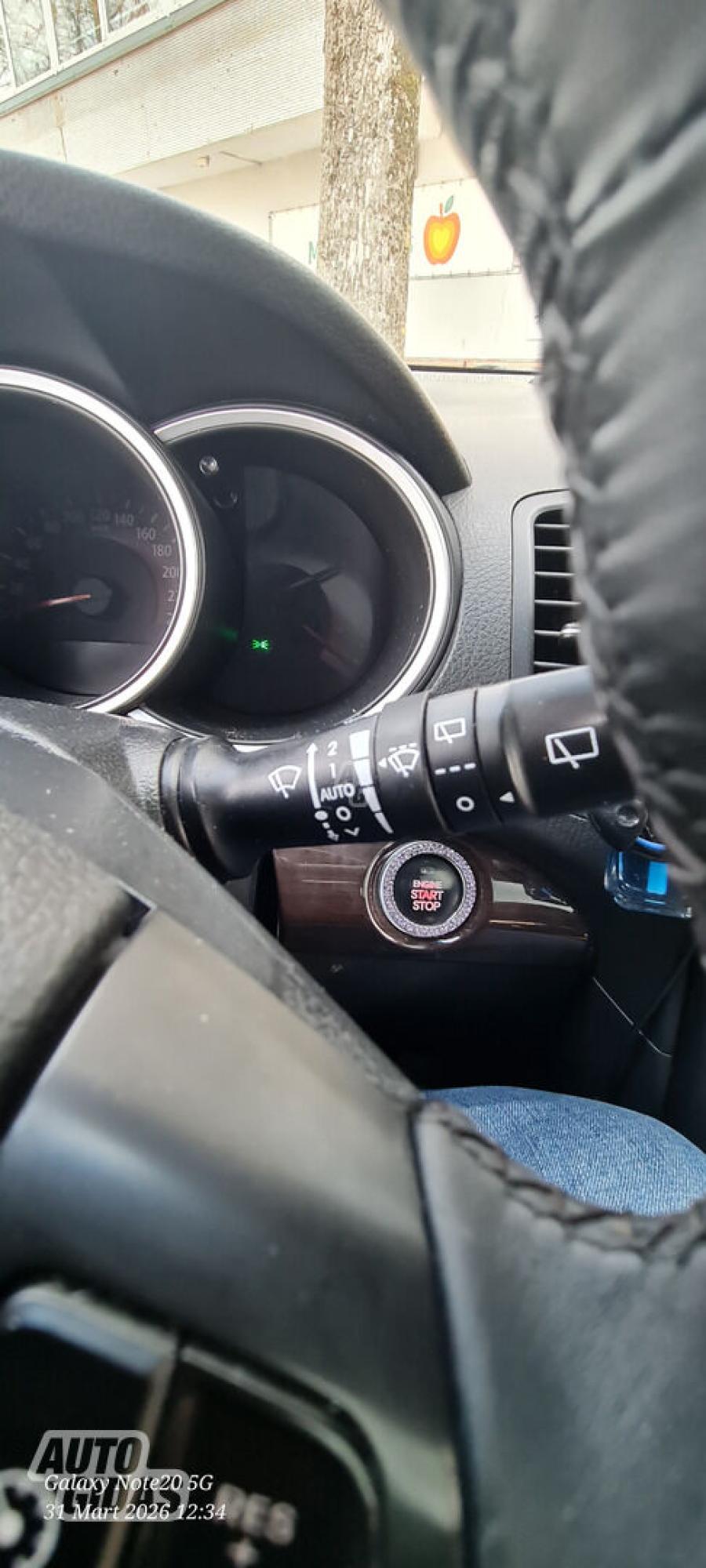 Черный Киа Соренто 2011 в Тельшяй, объемом двигателя 2.20 л и пробегом 251 тыс. км за 6500 €, фото 24 на AUTOMOTO.COM.LV