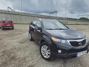 Melns Kia Sorento 2011 Tallina, ar dzinēja tilpumu 2.20 L un nobraukumu 197 tūkst. km par 6500 €, foto 3 vietnē AUTOMOTO.COM.LV