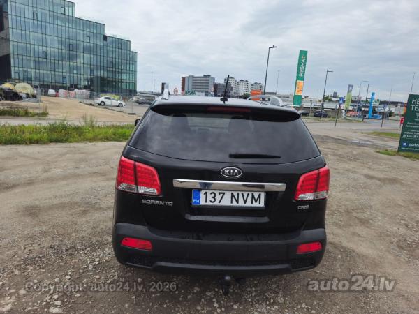 Melns Kia Sorento 2011 Tallina, ar dzinēja tilpumu 2.20 L un nobraukumu 197 tūkst. km par 6500 €, foto 2 vietnē AUTOMOTO.COM.LV