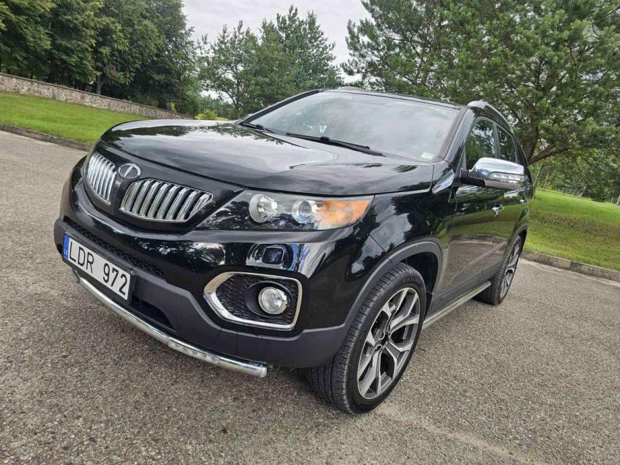 Melns Kia Sorento 2011 Utena, ar dzinēja tilpumu 2.20 L un nobraukumu 267 tūkst. km par 5950 €, foto 1 vietnē AUTOMOTO.COM.LV