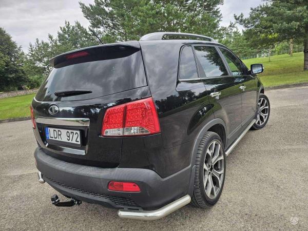 Melns Kia Sorento 2011 Utena, ar dzinēja tilpumu 2.20 L un nobraukumu 267 tūkst. km par 5950 €, foto 4 vietnē AUTOMOTO.COM.LV