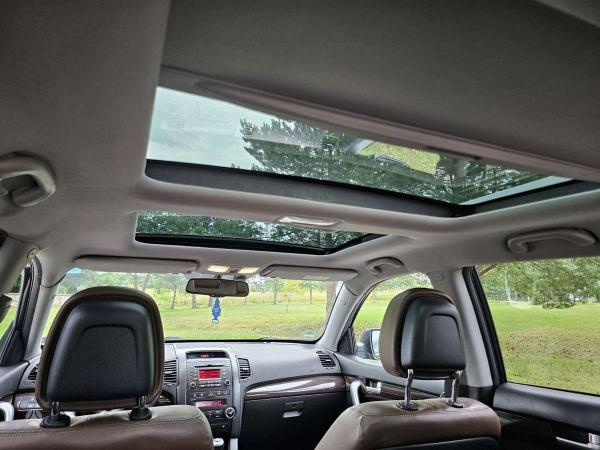 Melns Kia Sorento 2011 Utena, ar dzinēja tilpumu 2.20 L un nobraukumu 267 tūkst. km par 5950 €, foto 8 vietnē AUTOMOTO.COM.LV