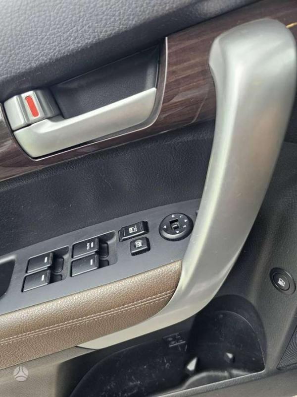 Melns Kia Sorento 2011 Utena, ar dzinēja tilpumu 2.20 L un nobraukumu 267 tūkst. km par 5950 €, foto 10 vietnē AUTOMOTO.COM.LV