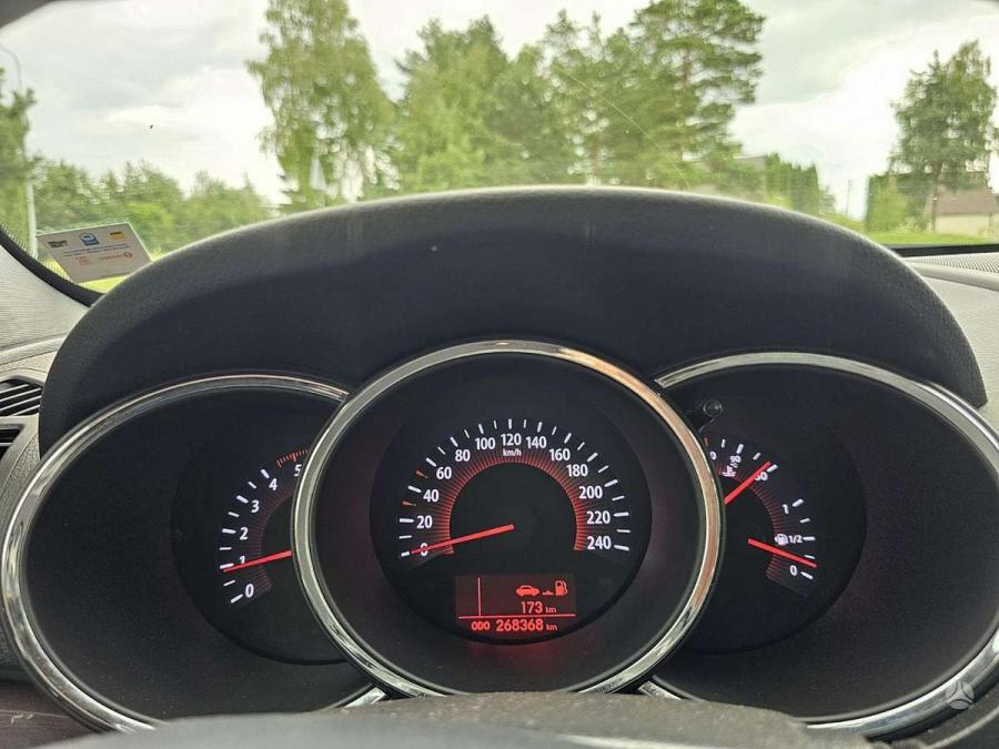 Melns Kia Sorento 2011 Utena, ar dzinēja tilpumu 2.20 L un nobraukumu 267 tūkst. km par 5950 €, foto 12 vietnē AUTOMOTO.COM.LV