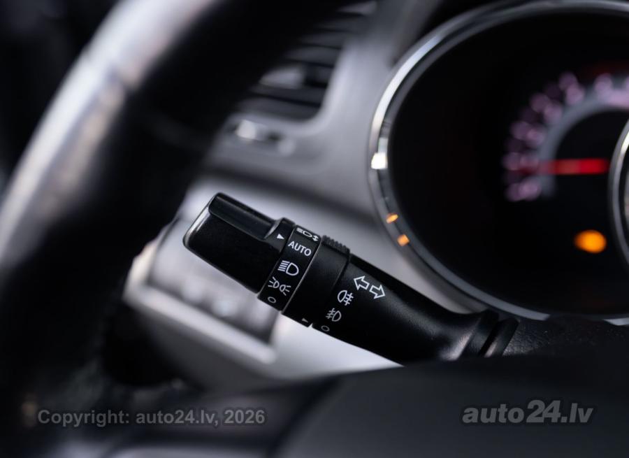 Черный Киа Соренто 2011 в Таллин, объемом двигателя 2.20 л и пробегом 347 тыс. км за 4999 €, фото 14 на AUTOMOTO.COM.LV
