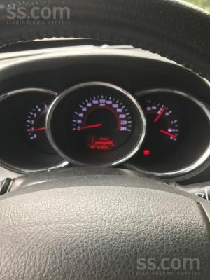 Melns Kia Sorento 2011 Jūrmala, ar dzinēja tilpumu 2.20 L un nobraukumu 320 tūkst. km par 6500 €, foto 6 vietnē AUTOMOTO.COM.LV