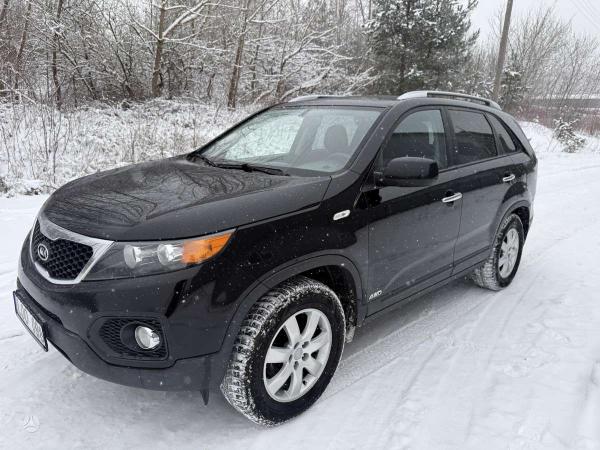 Melns Kia Sorento 2012 Viļņa, ar dzinēja tilpumu 2.20 L un nobraukumu 271 tūkst. km par 4500 €, foto 1 vietnē AUTOMOTO.COM.LV