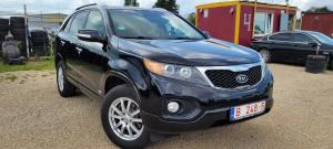 Black Kia Sorento 2012 in Riga, with an engine capacity of 2.20 L and mileage of 231 thousand km for 9200 €, photo 4 on AUTOMOTO.COM.LV
