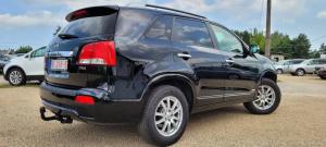 Black Kia Sorento 2012 in Riga, with an engine capacity of 2.20 L and mileage of 231 thousand km for 9200 €, photo 6 on AUTOMOTO.COM.LV
