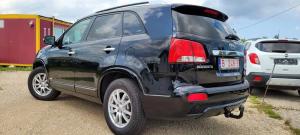 Black Kia Sorento 2012 in Riga, with an engine capacity of 2.20 L and mileage of 231 thousand km for 9200 €, photo 13 on AUTOMOTO.COM.LV