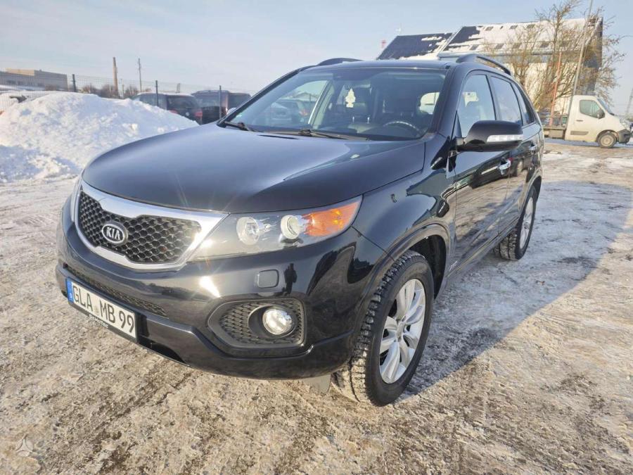 Melns Kia Sorento 2013 Marijampole, ar dzinēja tilpumu 2.20 L un nobraukumu 225 tūkst. km par 6950 €, foto 1 vietnē AUTOMOTO.COM.LV