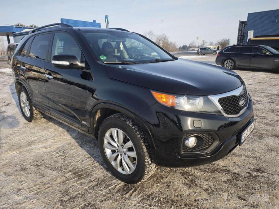 Melns Kia Sorento 2013 Marijampole, ar dzinēja tilpumu 2.20 L un nobraukumu 225 tūkst. km par 6950 €, foto 7 vietnē AUTOMOTO.COM.LV
