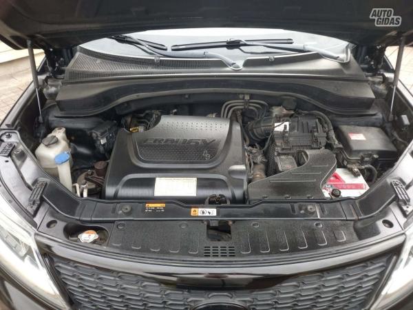 Melns Kia Sorento 2013 Panevēža, ar dzinēja tilpumu 2.20 L un nobraukumu 265 tūkst. km par 9100 €, foto 9 vietnē AUTOMOTO.COM.LV