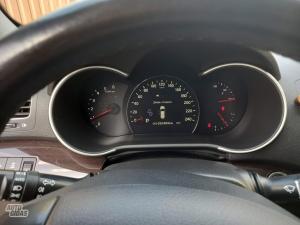 Melns Kia Sorento 2013 Panevēža, ar dzinēja tilpumu 2.20 L un nobraukumu 265 tūkst. km par 9100 €, foto 12 vietnē AUTOMOTO.COM.LV