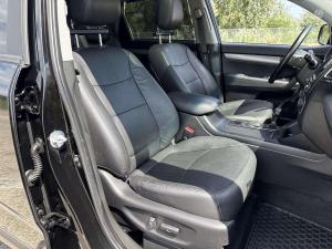 Black Kia Sorento 2013 in Marijampole, with an engine capacity of 2.20 L and mileage of 193 thousand km for 7950 €, photo 18 on AUTOMOTO.COM.LV