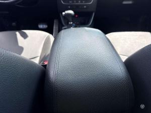 Black Kia Sorento 2013 in Marijampole, with an engine capacity of 2.20 L and mileage of 193 thousand km for 7950 €, photo 30 on AUTOMOTO.COM.LV