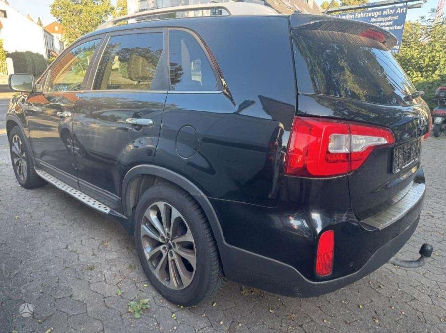 Melns Kia Sorento 2013 Vilkaviškis, ar dzinēja tilpumu 2.20 L un nobraukumu 174 tūkst. km par 8300 €, foto 5 vietnē AUTOMOTO.COM.LV