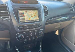 Melns Kia Sorento 2013 Vilkaviškis, ar dzinēja tilpumu 2.20 L un nobraukumu 174 tūkst. km par 8300 €, foto 14 vietnē AUTOMOTO.COM.LV