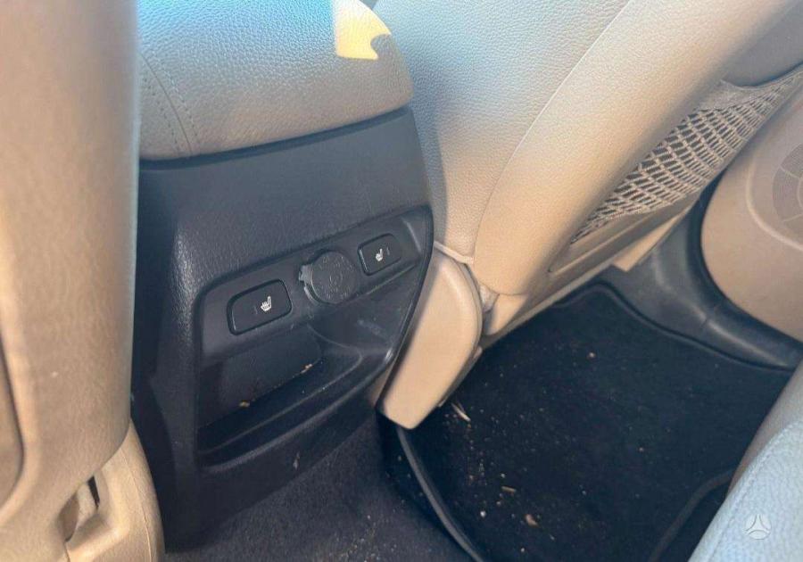Melns Kia Sorento 2013 Vilkaviškis, ar dzinēja tilpumu 2.20 L un nobraukumu 174 tūkst. km par 8300 €, foto 16 vietnē AUTOMOTO.COM.LV