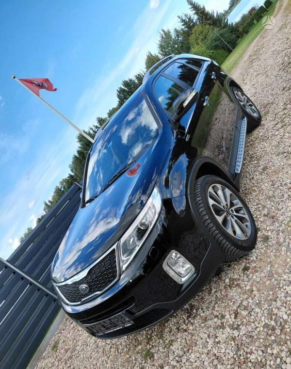 Melns Kia Sorento 2013 Vilkaviškis, ar dzinēja tilpumu 2.20 L un nobraukumu 176 tūkst. km par 9800 €, foto 4 vietnē AUTOMOTO.COM.LV