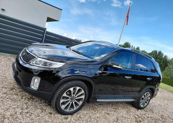 Melns Kia Sorento 2013 Vilkaviškis, ar dzinēja tilpumu 2.20 L un nobraukumu 176 tūkst. km par 9800 €, foto 5 vietnē AUTOMOTO.COM.LV