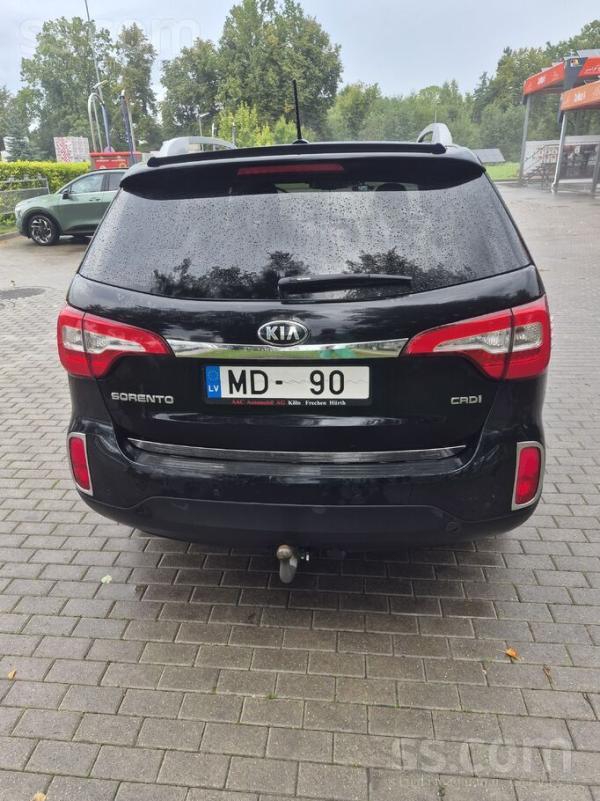 Melns Kia Sorento 2013 Jelgava, ar dzinēja tilpumu 2.20 L un nobraukumu 255 tūkst. km par 10500 €, foto 7 vietnē AUTOMOTO.COM.LV