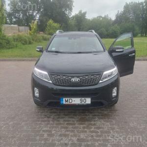 Melns Kia Sorento 2014 Jelgava, ar dzinēja tilpumu 2.00 L un nobraukumu 227 tūkst. km par 11000 €, foto 14 vietnē AUTOMOTO.COM.LV