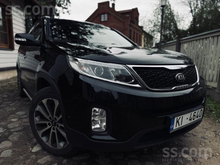 Melns Kia Sorento 2014 Cēsis, ar dzinēja tilpumu 2.20 L un nobraukumu 0 tūkst. km par 9490 €, foto 1 vietnē AUTOMOTO.COM.LV