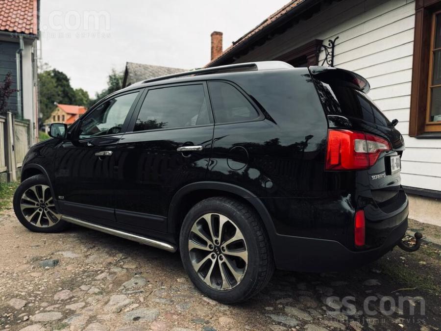 Melns Kia Sorento 2014 Cēsis, ar dzinēja tilpumu 2.20 L un nobraukumu 0 tūkst. km par 9490 €, foto 8 vietnē AUTOMOTO.COM.LV