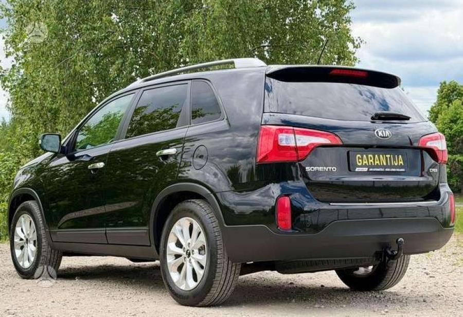 Melns Kia Sorento 2014 Šauļi, ar dzinēja tilpumu 2.20 L un nobraukumu 196 tūkst. km par 13450 €, foto 4 vietnē AUTOMOTO.COM.LV