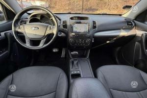 Melns Kia Sorento 2014 Šauļi, ar dzinēja tilpumu 2.20 L un nobraukumu 196 tūkst. km par 13450 €, foto 22 vietnē AUTOMOTO.COM.LV