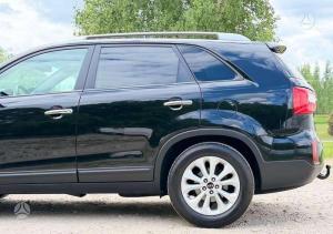 Melns Kia Sorento 2014 Šauļi, ar dzinēja tilpumu 2.20 L un nobraukumu 196 tūkst. km par 13450 €, foto 13 vietnē AUTOMOTO.COM.LV