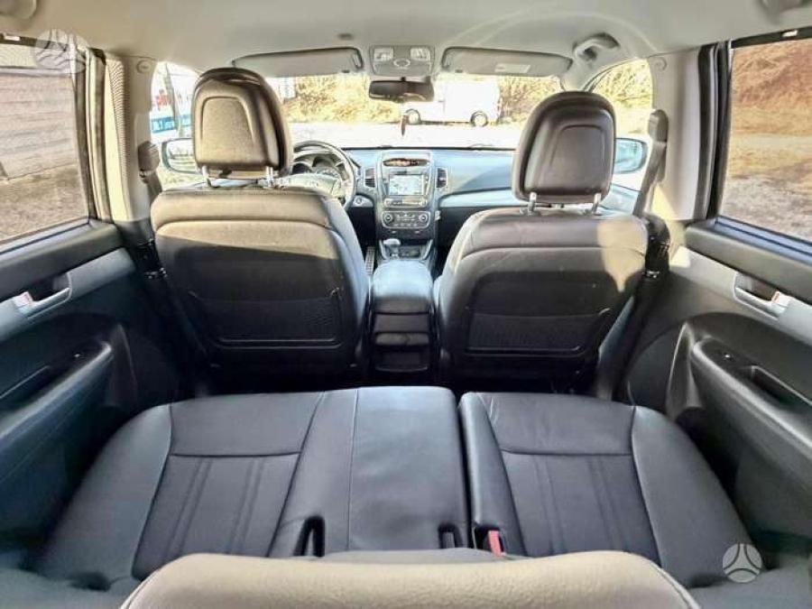 Melns Kia Sorento 2014 Šauļi, ar dzinēja tilpumu 2.20 L un nobraukumu 196 tūkst. km par 13450 €, foto 29 vietnē AUTOMOTO.COM.LV