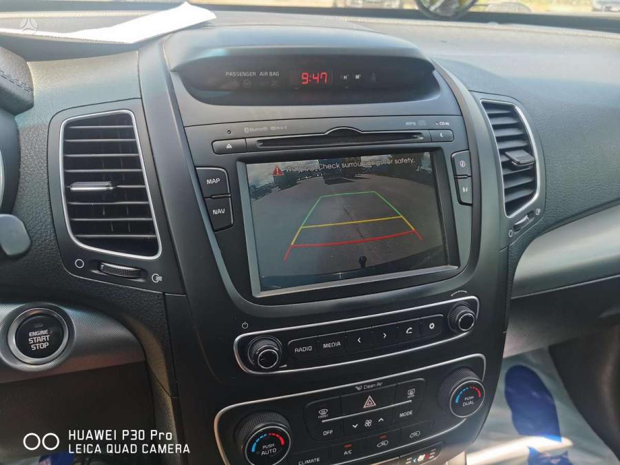 Melns Kia Sorento 2014 Prienai, ar dzinēja tilpumu 2.20 L un nobraukumu 191 tūkst. km par 9250 €, foto 4 vietnē AUTOMOTO.COM.LV