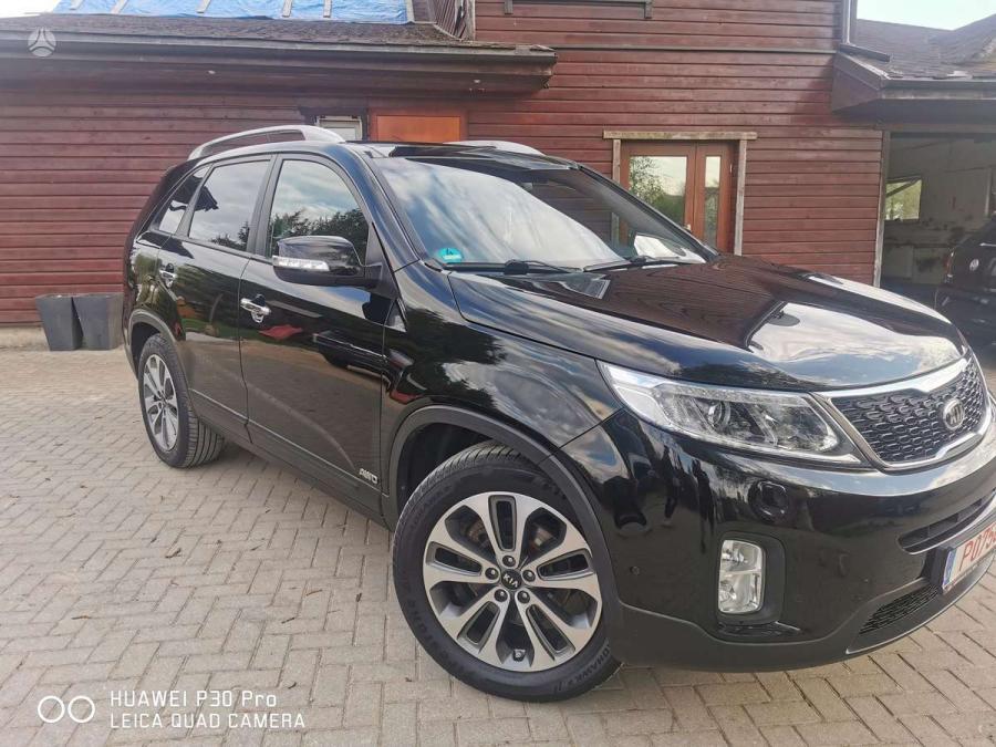 Melns Kia Sorento 2014 Prienai, ar dzinēja tilpumu 2.20 L un nobraukumu 191 tūkst. km par 9250 €, foto 5 vietnē AUTOMOTO.COM.LV