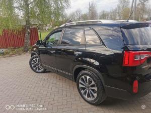 Melns Kia Sorento 2014 Prienai, ar dzinēja tilpumu 2.20 L un nobraukumu 191 tūkst. km par 9250 €, foto 8 vietnē AUTOMOTO.COM.LV