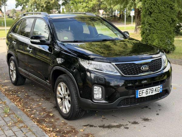 Black Kia Sorento 2014 in Taurage, with an engine capacity of 2.00 L and mileage of 195 thousand km for 8300 €, photo 2 on AUTOMOTO.COM.LV