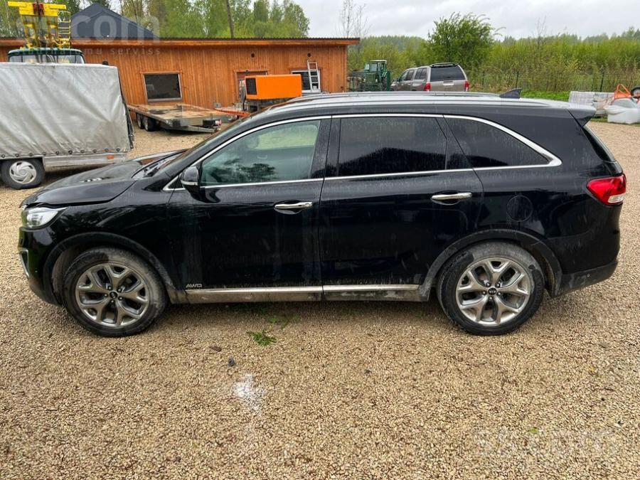 Melns Kia Sorento 2015 Aizkraukle, ar dzinēja tilpumu 2.20 L un nobraukumu 180 tūkst. km par 6000 €, foto 14 vietnē AUTOMOTO.COM.LV