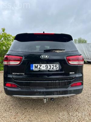 Melns Kia Sorento 2015 Aizkraukle, ar dzinēja tilpumu 2.20 L un nobraukumu 180 tūkst. km par 6000 €, foto 15 vietnē AUTOMOTO.COM.LV