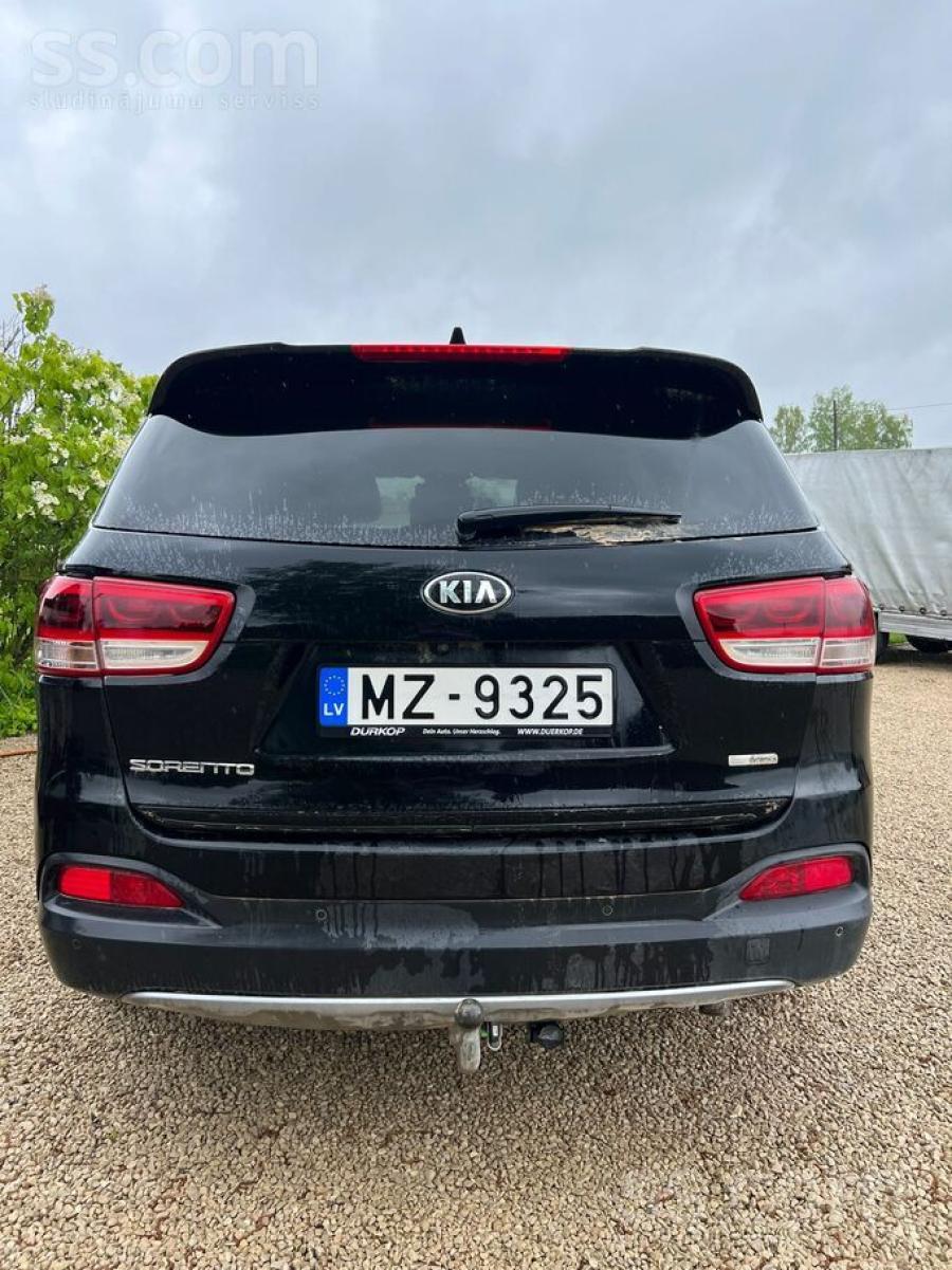 Melns Kia Sorento 2015 Aizkraukle, ar dzinēja tilpumu 2.20 L un nobraukumu 180 tūkst. km par 6000 €, foto 15 vietnē AUTOMOTO.COM.LV