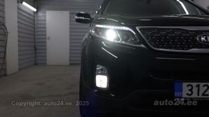 Melns Kia Sorento 2015 Tallina, ar dzinēja tilpumu 2.20 L un nobraukumu 229 tūkst. km par 10999 €, foto 23 vietnē AUTOMOTO.COM.LV
