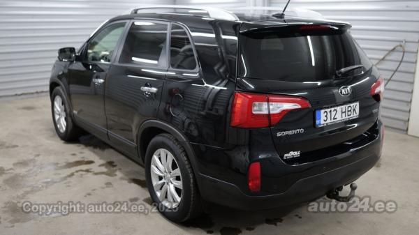 Melns Kia Sorento 2015 Tallina, ar dzinēja tilpumu 2.20 L un nobraukumu 229 tūkst. km par 10999 €, foto 4 vietnē AUTOMOTO.COM.LV