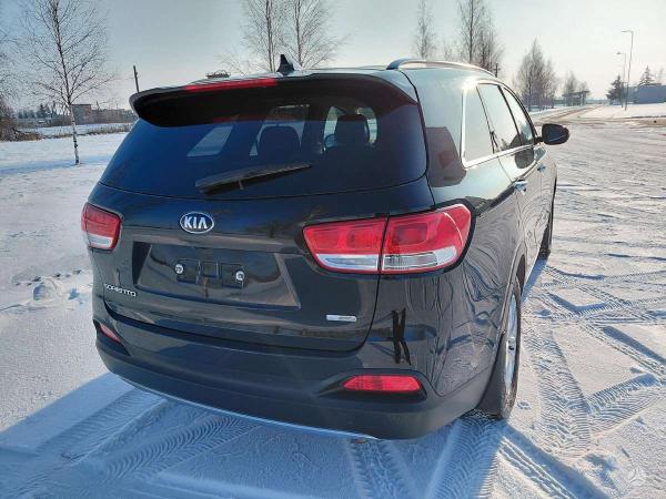 Melns Kia Sorento 2015 Vilkaviškis, ar dzinēja tilpumu 2.20 L un nobraukumu 180 tūkst. km par 9200 €, foto 7 vietnē AUTOMOTO.COM.LV