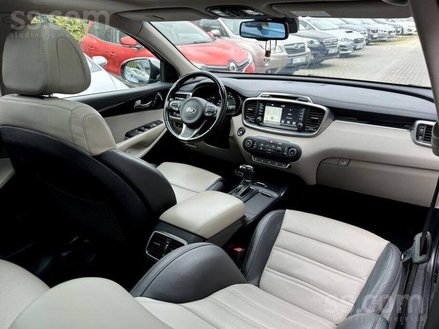 Melns Kia Sorento 2015 Rīga, ar dzinēja tilpumu 2.20 L un nobraukumu 153 tūkst. km par 13500 €, foto 13 vietnē AUTOMOTO.COM.LV