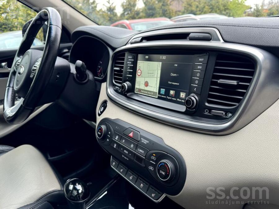 Melns Kia Sorento 2015 Rīga, ar dzinēja tilpumu 2.20 L un nobraukumu 153 tūkst. km par 13500 €, foto 16 vietnē AUTOMOTO.COM.LV