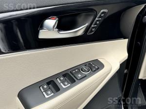 Melns Kia Sorento 2015 Rīga, ar dzinēja tilpumu 2.20 L un nobraukumu 153 tūkst. km par 13500 €, foto 21 vietnē AUTOMOTO.COM.LV